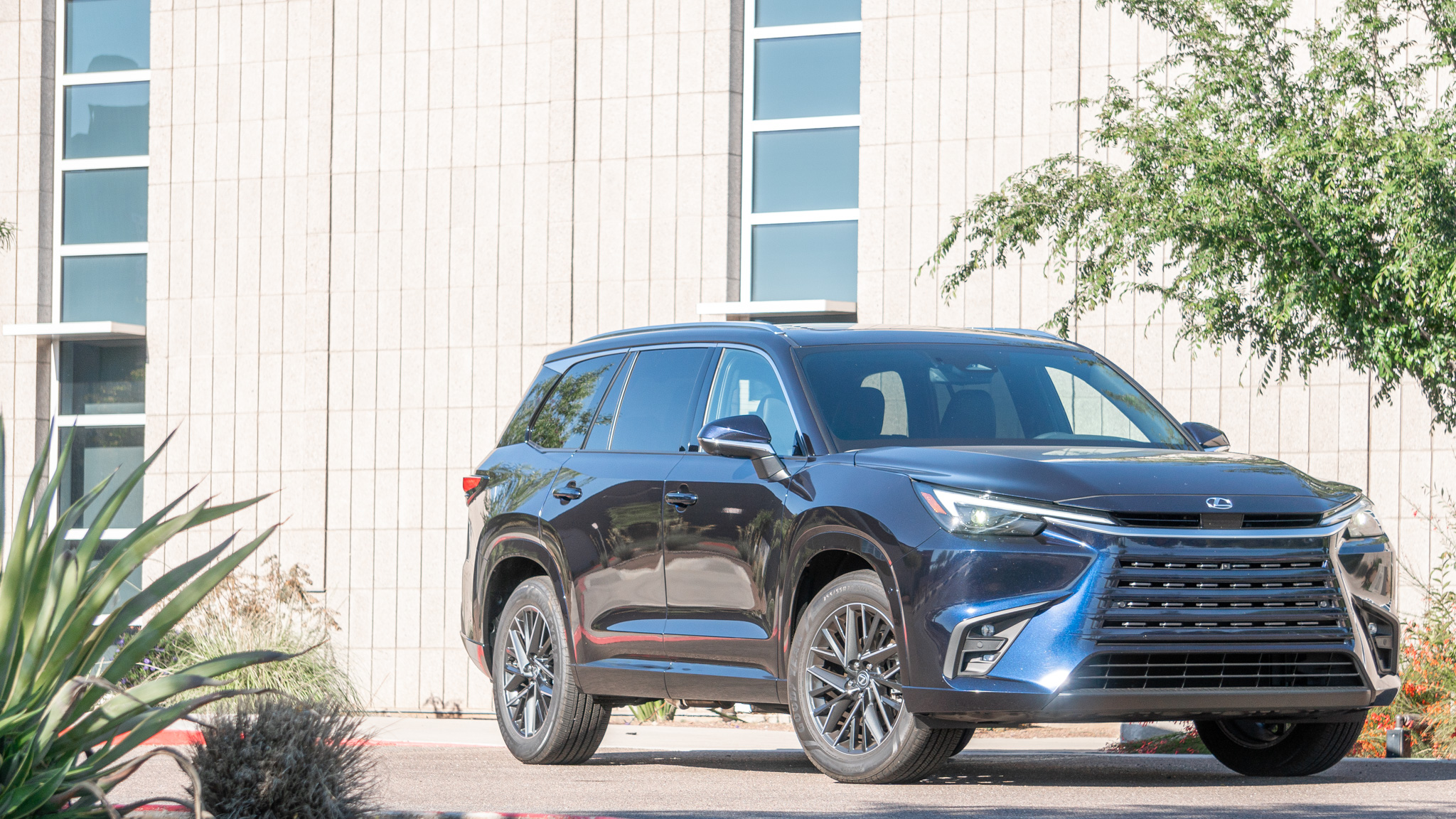 SIX SPEED BLOG: FINALLY, A THREE-ROW LEXUS YOU’VE BEEN WAITING FOR ...